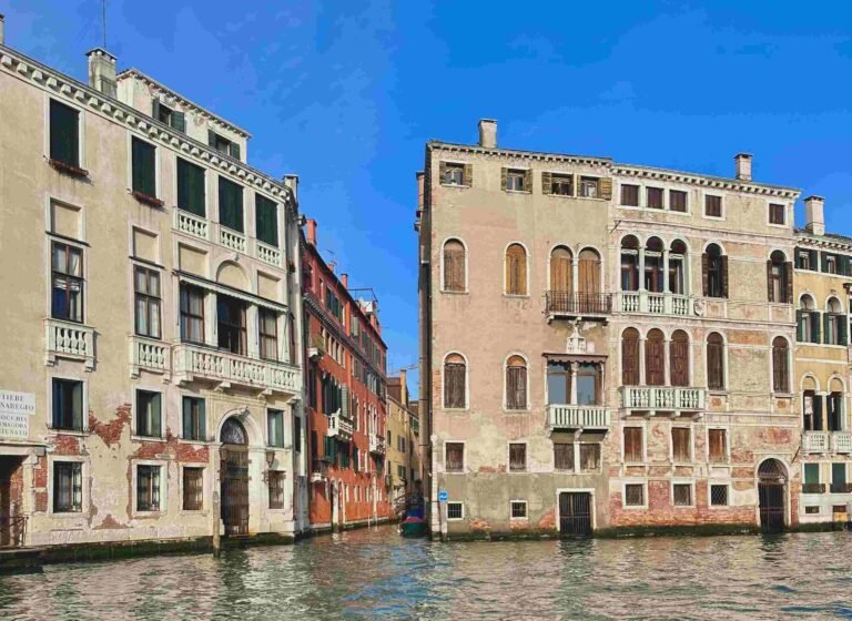 How Do the Buildings in Venice Stay Afloat? - Venice In Sight