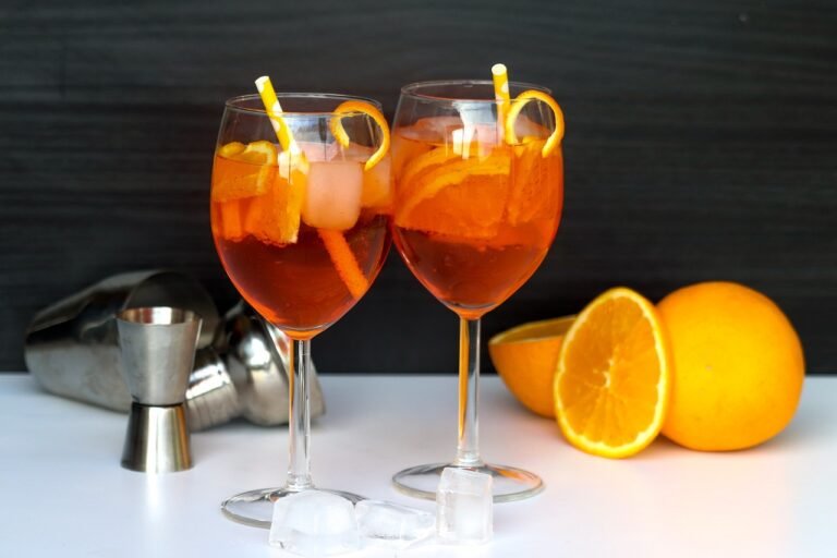 Spritz in Venice: The Must-Try Venetian Aperitif (2025 Guide)
